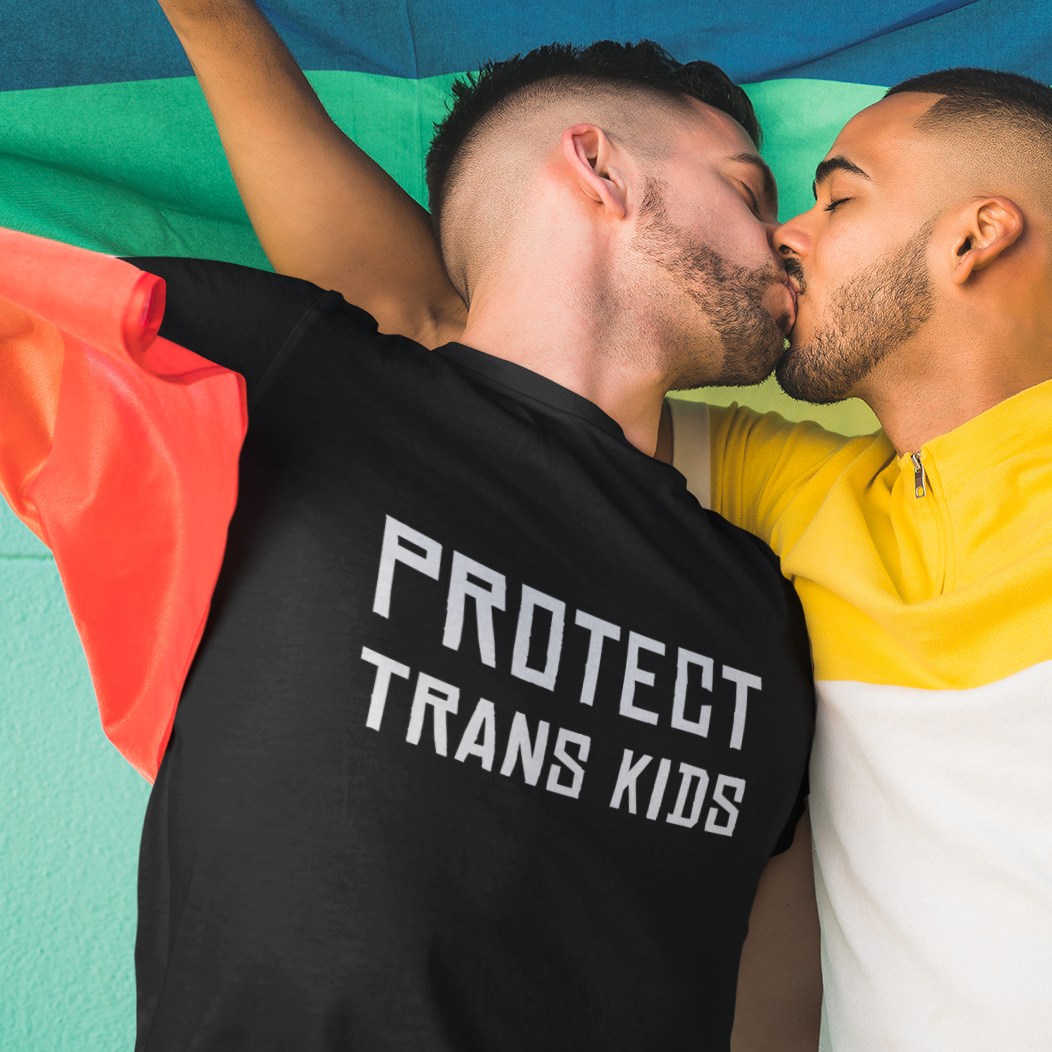 We're here! We're queer! Get used to it! – Queer Geekery